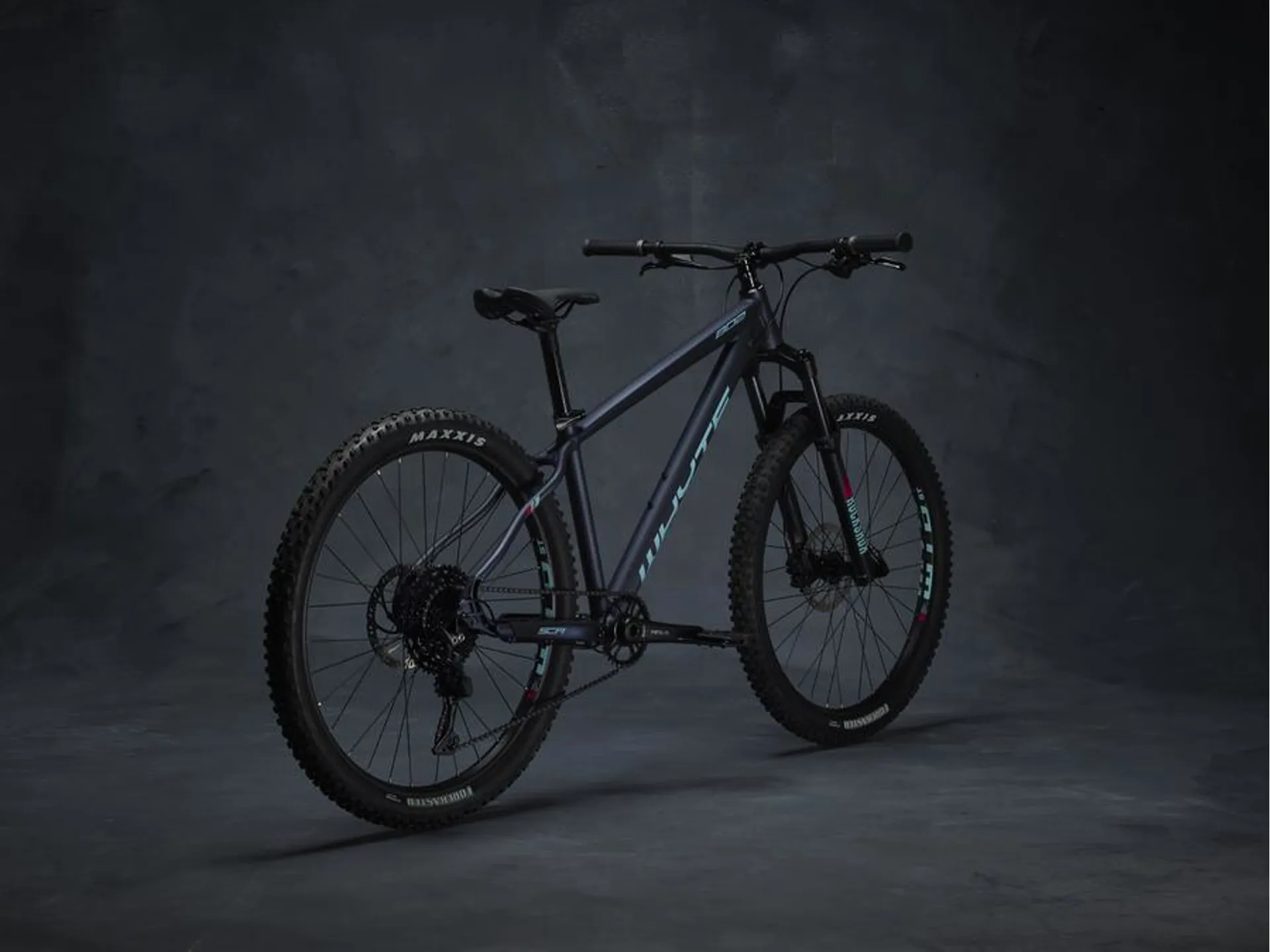 2021 Whyte 802 V3 Hardtail Mountain Bike in Dark Blue