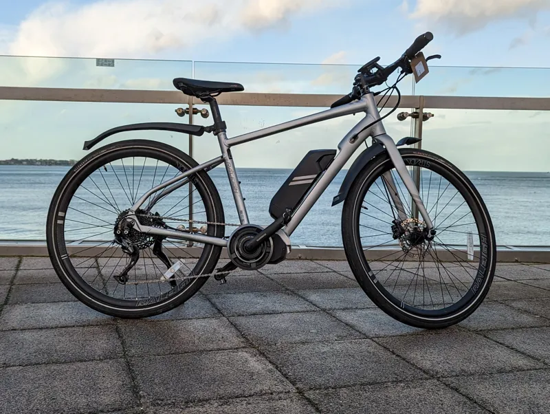 Part-Ex 2018 Raleigh Strada Elite Electric Bike in Grey / 18.5