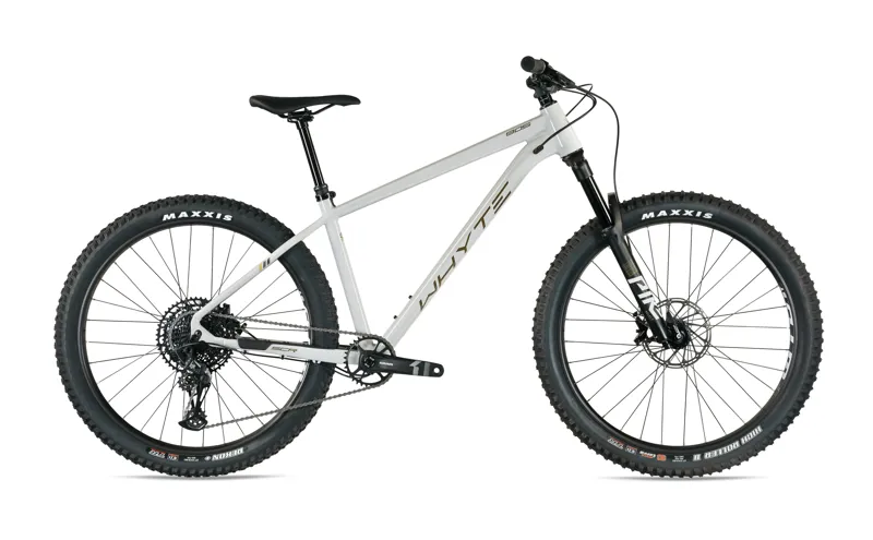 2022 Whyte 905 V4 Hardtail Mountain Bike in White